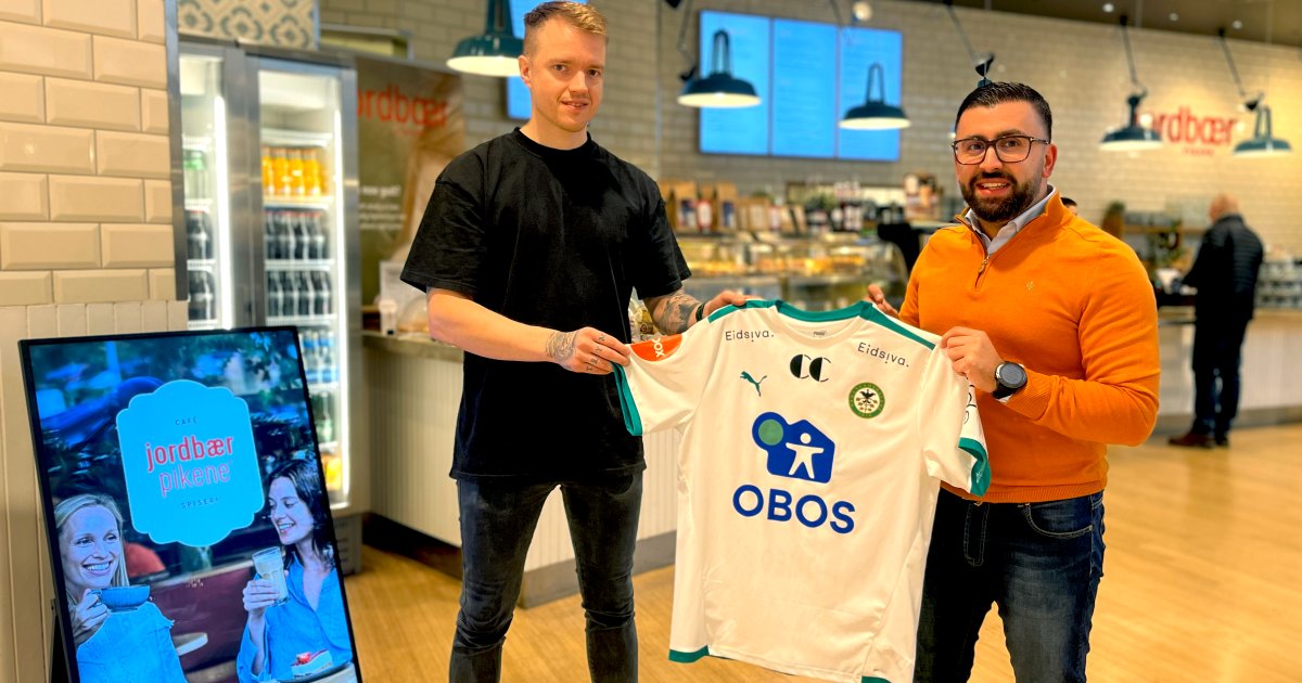 Jordbærpikene Hamar og HamKam er kamerater / HamKam